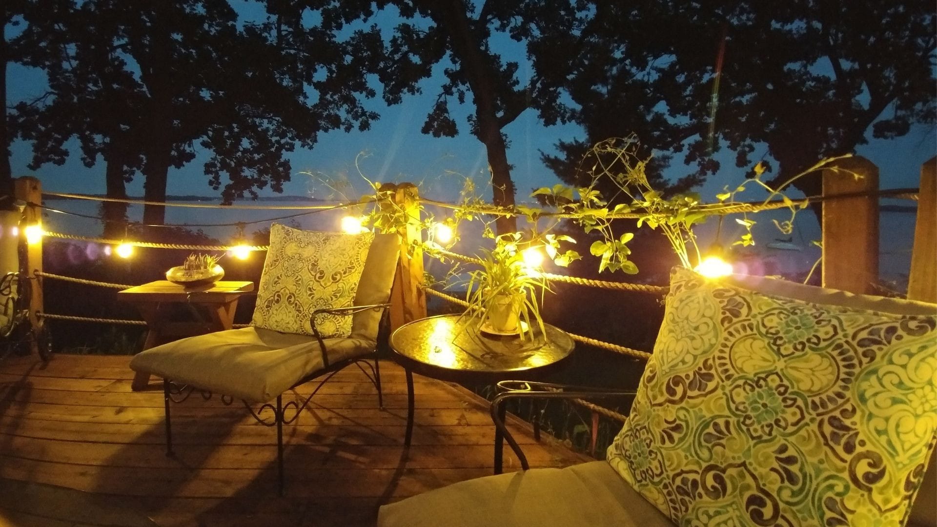 Deck Out Your Floating Deck with These Must-Have Accessories